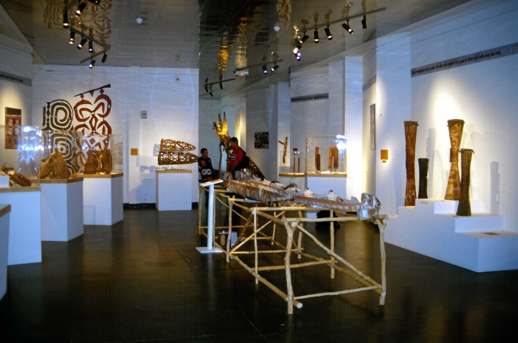 Exhibition: Art Asmat: L’Esprit De L’ Arbre 1998 (Art Asmat: The Spirit ...